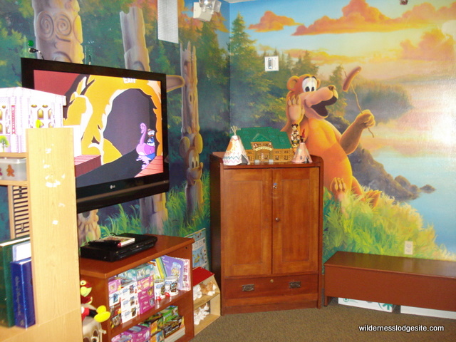 Cubs Den Pictures | Disney's Wilderness Lodge Fan Site