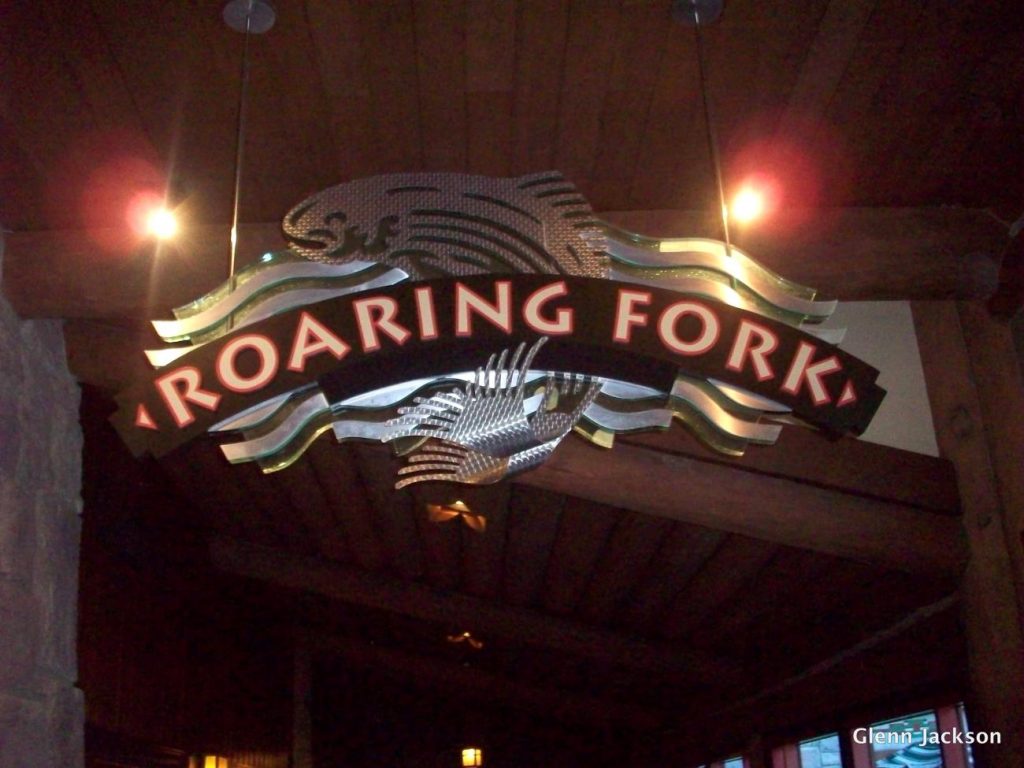 Roaring Fork Quick Service | Disney's Wilderness Lodge Fan Site