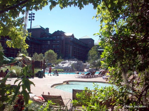 Silver Creek Springs Pool Pictures | Disney's Wilderness Lodge Fan Site